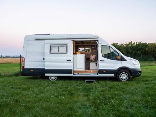 Ford Transit Felix - Built-in | Campiri.com