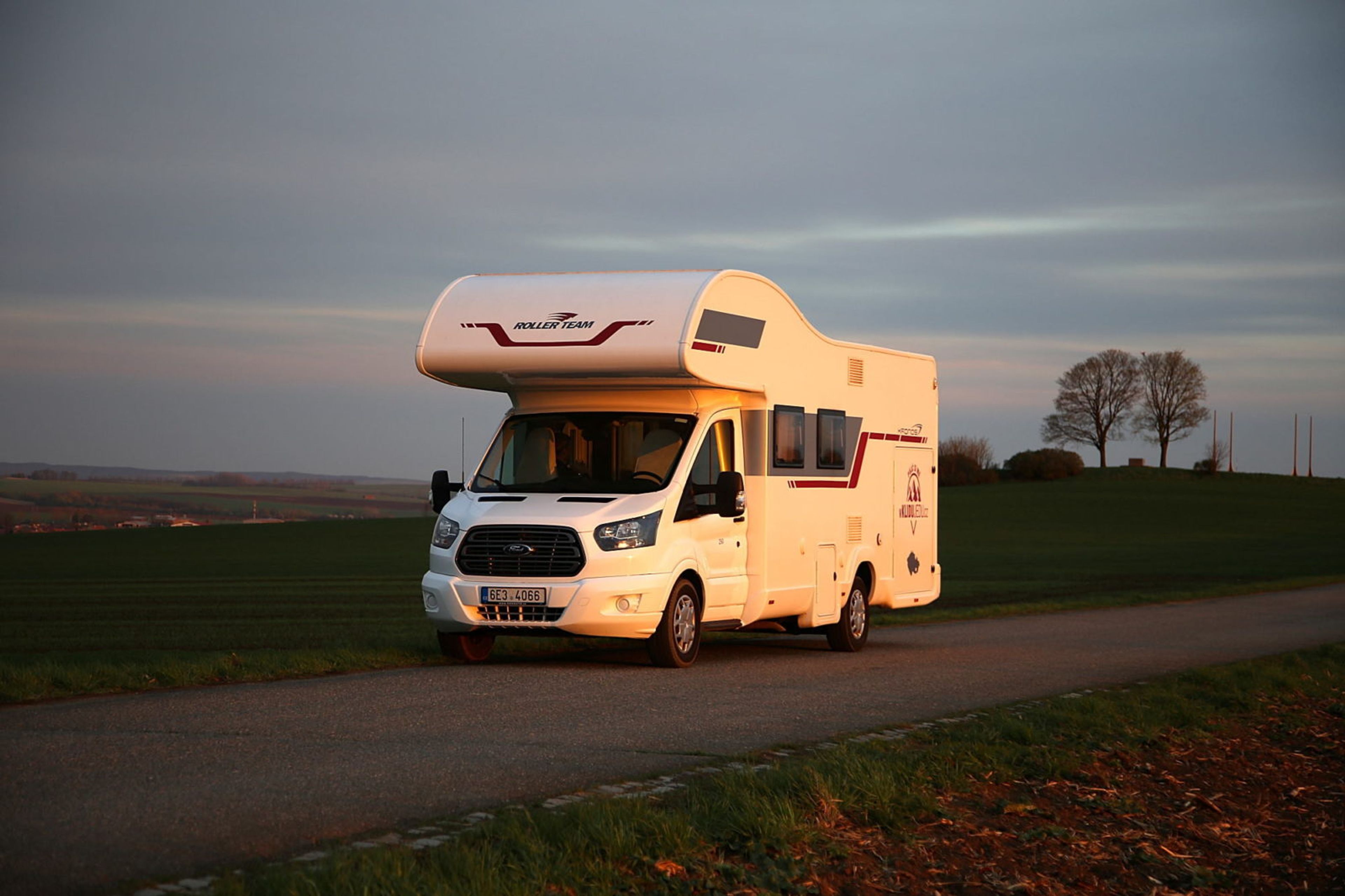 Roller Team Kronos 290M, 2,0 TDCi 170 hp - Alkovna | Campiri.com